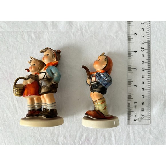 Hummel | Art | Vintage Hummel Porcelain Figurine Surprise Little Hiker ...